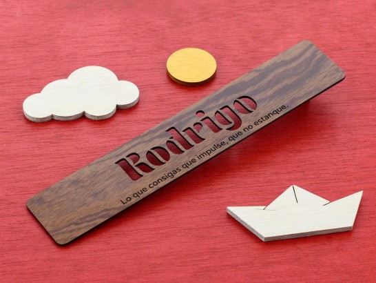 Marcapáginas de madera personalizados - Cincelaser